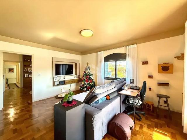 Casa / Sobrado para Venda em Porto Alegre/RS Jardim Itu Sabará 7 Quartos
