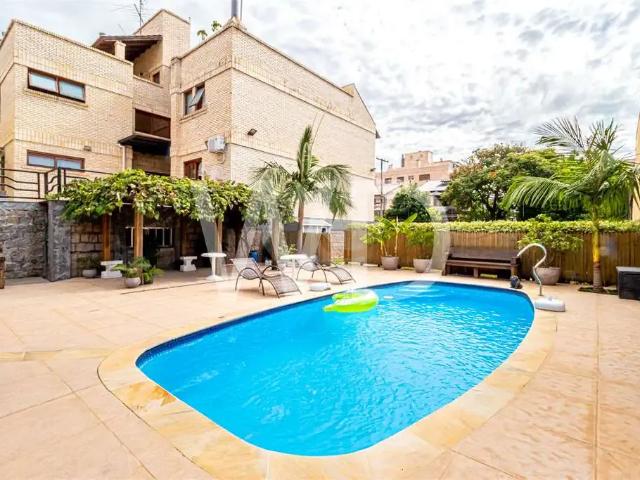 Casa / Sobrado para Venda em Porto Alegre/RS Jardim Itu Sabará 7 Quartos