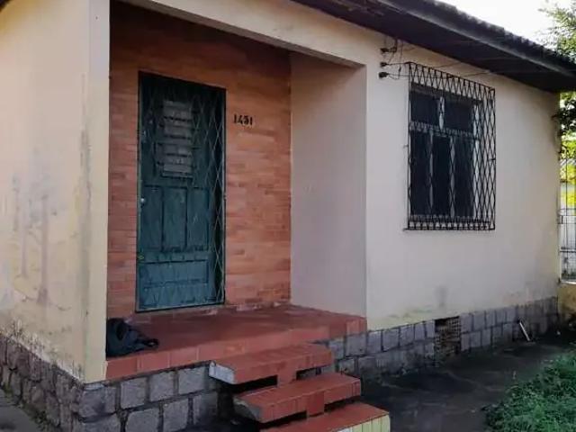 Casa / Sobrado para Venda em Porto Alegre/RS Jardim Itu 2 Quartos