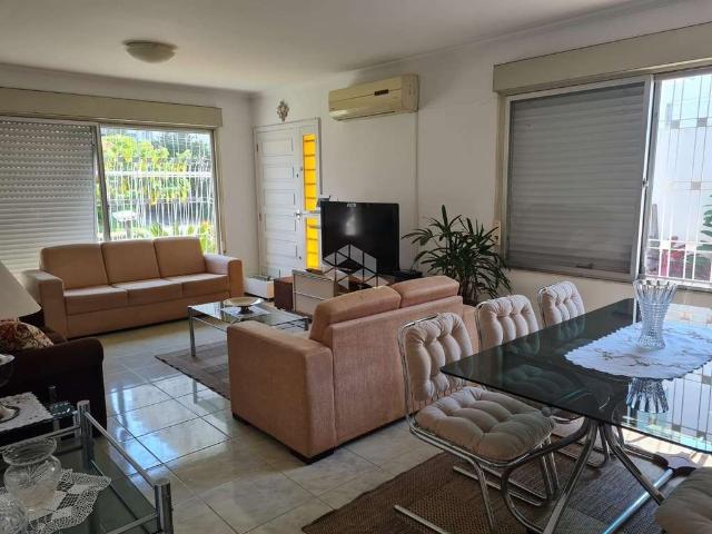 Casa / Sobrado para Venda em Porto Alegre/RS Jardim Itu Sabará 3 Quartos