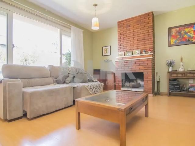 Casa / Sobrado para Venda em Porto Alegre/RS Jardim Itu 3 Quartos