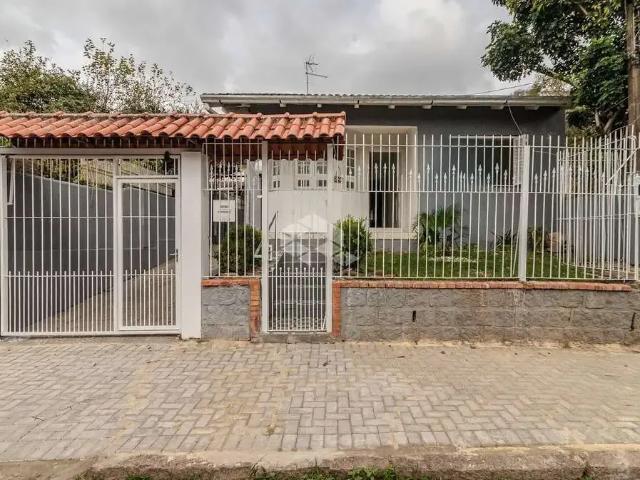 Casa / Sobrado para Venda em Porto Alegre/RS Jardim Itu 3 Quartos