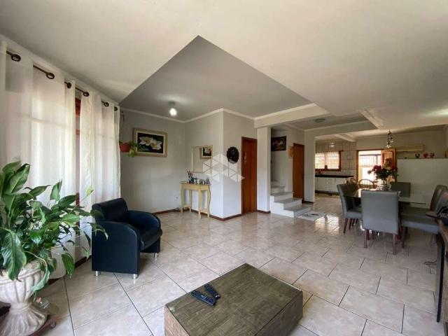 Casa / Sobrado para Venda em Porto Alegre/RS Jardim Itu Sabará 3 Quartos