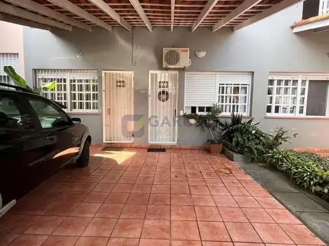 Casa / Sobrado para Venda em Porto Alegre/RS Jardim Itu Sabará 3 Quartos