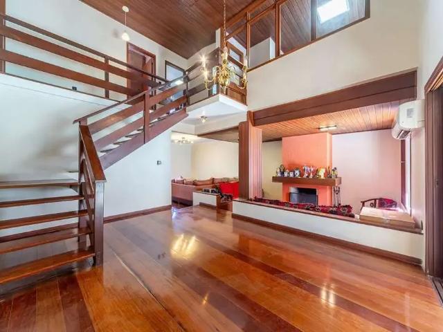Casa / Sobrado para Venda em Porto Alegre/RS Jardim Itu Sabará 4 Quartos
