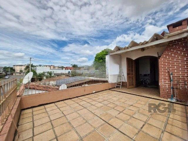 Casa / Sobrado para Venda em Porto Alegre/RS Jardim Leopoldina 4 Quartos