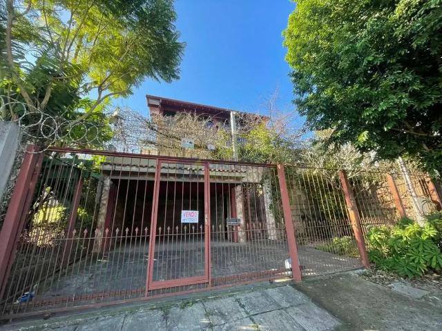 Casa / Sobrado para Venda em Porto Alegre/RS Jardim Leopoldina 4 Quartos