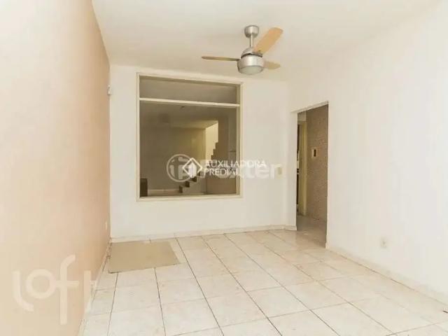 Casa / Sobrado para Venda em Porto Alegre/RS Jardim Leopoldina 4 Quartos