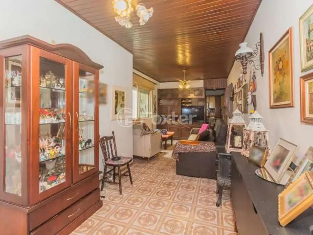 Casa / Sobrado para Venda em Porto Alegre/RS Jardim Leopoldina 4 Quartos