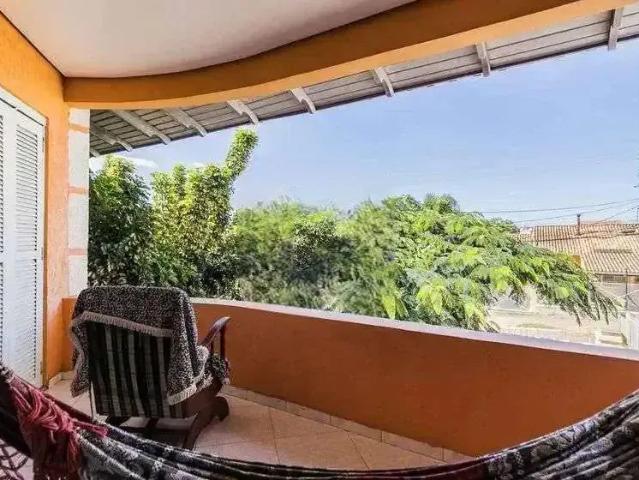 Casa / Sobrado para Venda em Porto Alegre/RS Jardim Leopoldina 4 Quartos