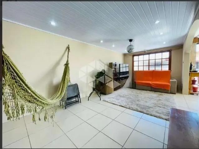 Casa / Sobrado para Venda em Porto Alegre/RS Jardim Leopoldina 2 Quartos