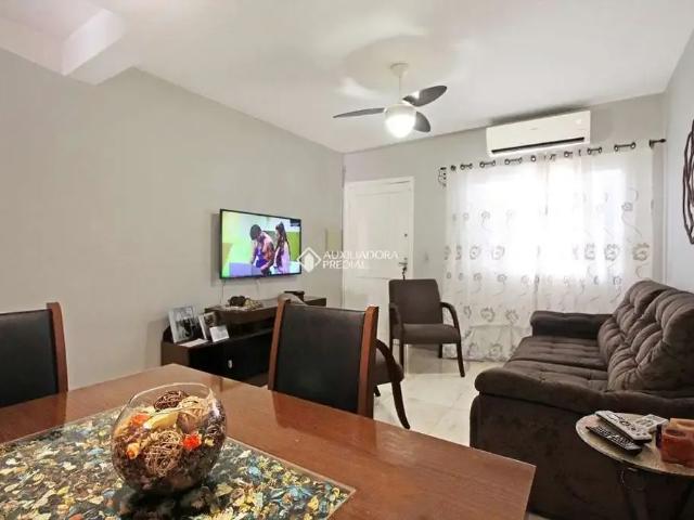 Casa / Sobrado para Venda em Porto Alegre/RS Jardim Leopoldina 2 Quartos