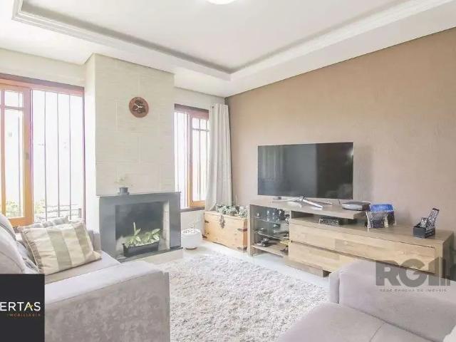 Casa / Sobrado para Venda em Porto Alegre/RS Jardim Leopoldina 3 Quartos