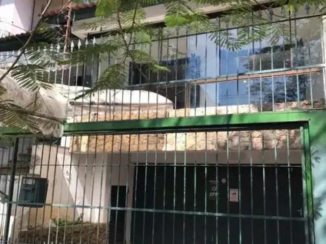 Casa / Sobrado para Venda em Porto Alegre/RS Jardim Lindóia 4 Quartos