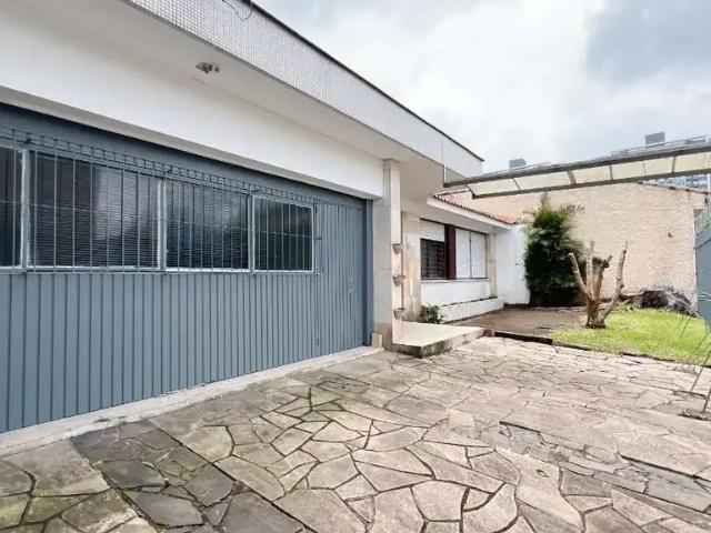 Casa / Sobrado para Venda em Porto Alegre/RS Jardim Lindóia 4 Quartos
