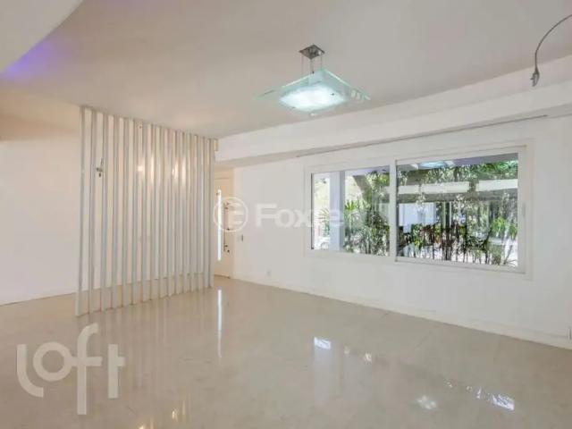 Casa / Sobrado para Venda em Porto Alegre/RS Jardim Lindóia 4 Quartos