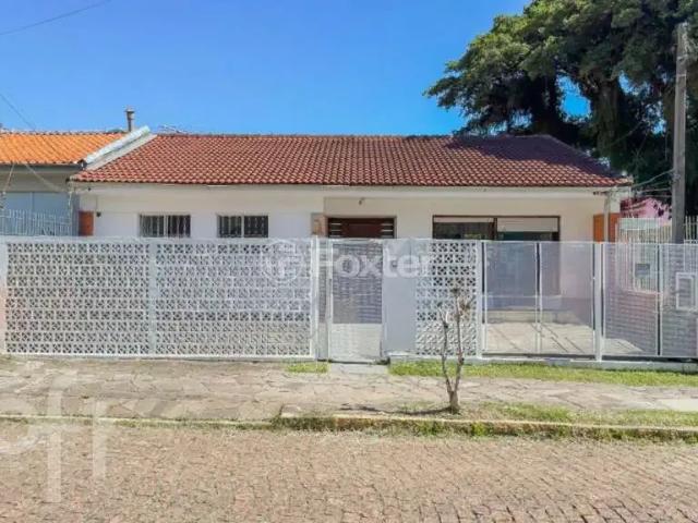 Casa / Sobrado para Venda em Porto Alegre/RS Jardim Lindóia 4 Quartos