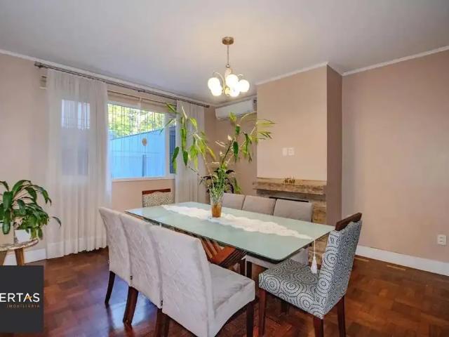 Casa / Sobrado para Venda em Porto Alegre/RS Jardim Lindóia 5 Quartos