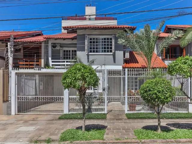 Casa / Sobrado para Venda em Porto Alegre/RS Jardim Lindóia 5 Quartos