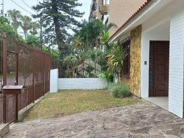 Casa / Sobrado para Venda em Porto Alegre/RS Jardim Lindóia 5 Quartos