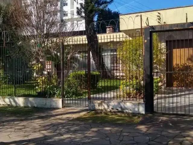 Casa / Sobrado para Venda em Porto Alegre/RS Jardim Lindóia 5 Quartos