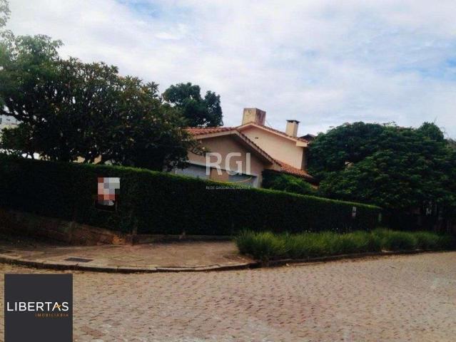 Casa / Sobrado para Venda em Porto Alegre/RS Jardim Lindóia 8 Quartos