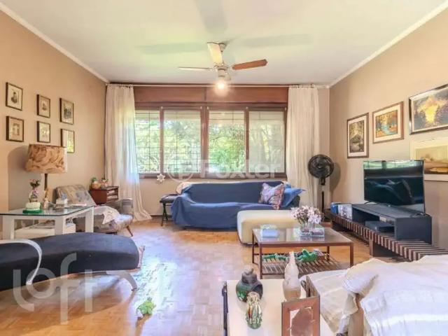 Casa / Sobrado para Venda em Porto Alegre/RS Jardim Lindóia 3 Quartos