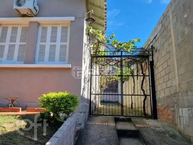 Casa / Sobrado para Venda em Porto Alegre/RS Jardim Lindóia 3 Quartos