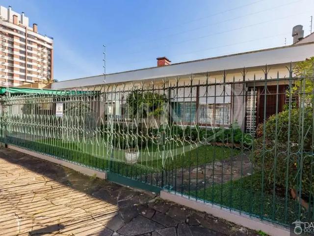 Casa / Sobrado para Venda em Porto Alegre/RS Jardim Lindóia 3 Quartos
