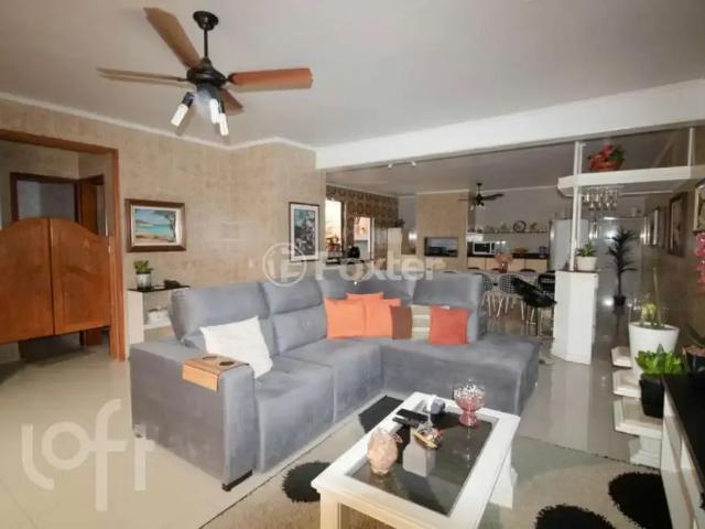 Casa / Sobrado para Venda em Porto Alegre/RS Jardim Lindóia 3 Quartos