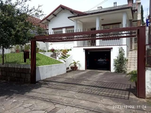 Casa / Sobrado para Venda em Porto Alegre/RS Jardim Lindóia 3 Quartos