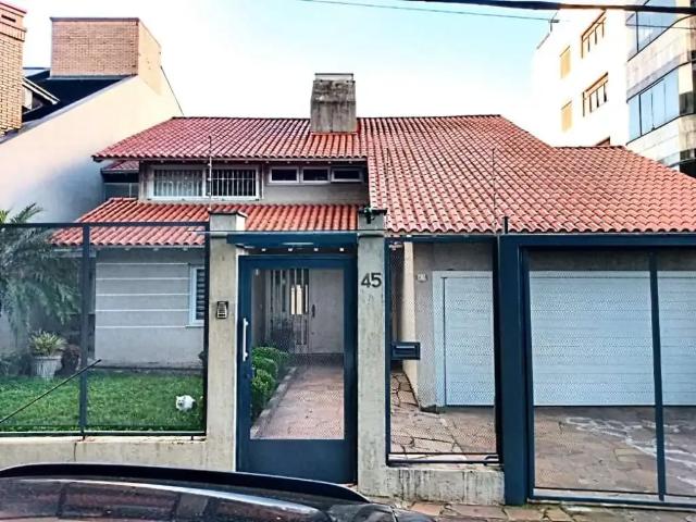 Casa / Sobrado para Venda em Porto Alegre/RS Jardim Lindóia 3 Quartos