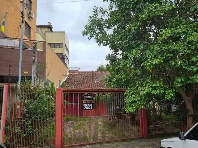Casa / Sobrado para Venda em Porto Alegre/RS Jardim Lindóia 3 Quartos