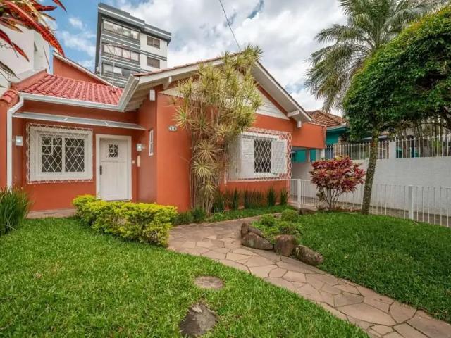 Casa / Sobrado para Venda em Porto Alegre/RS Jardim Lindóia 3 Quartos