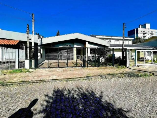 Casa / Sobrado para Venda em Porto Alegre/RS Jardim Lindóia 3 Quartos