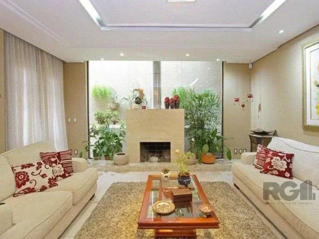 Casa / Sobrado para Venda em Porto Alegre/RS Jardim Lindóia 3 Quartos