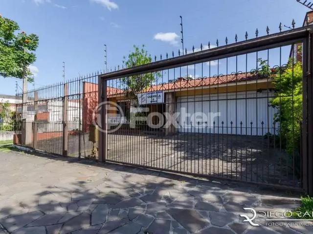 Casa / Sobrado para Venda em Porto Alegre/RS Jardim Lindóia 3 Quartos