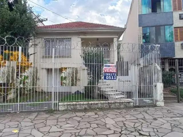 Casa / Sobrado para Venda em Porto Alegre/RS Jardim Lindóia 3 Quartos