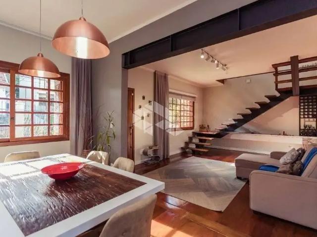 Casa / Sobrado para Venda em Porto Alegre/RS Jardim Lindóia 3 Quartos