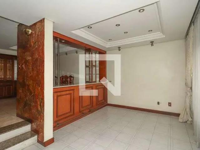 Casa / Sobrado para Venda em Porto Alegre/RS Jardim Lindóia 3 Quartos
