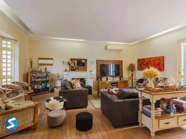 Casa / Sobrado para Venda em Porto Alegre/RS Jardim Lindóia 3 Quartos