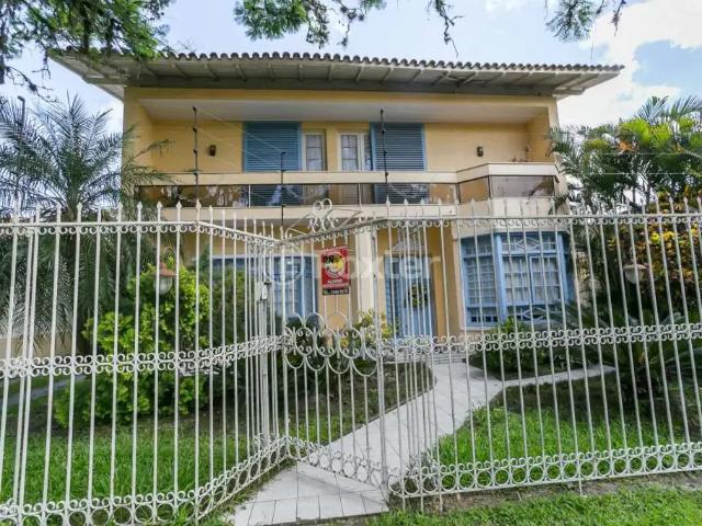 Casa / Sobrado para Venda em Porto Alegre/RS Jardim Lindóia 3 Quartos