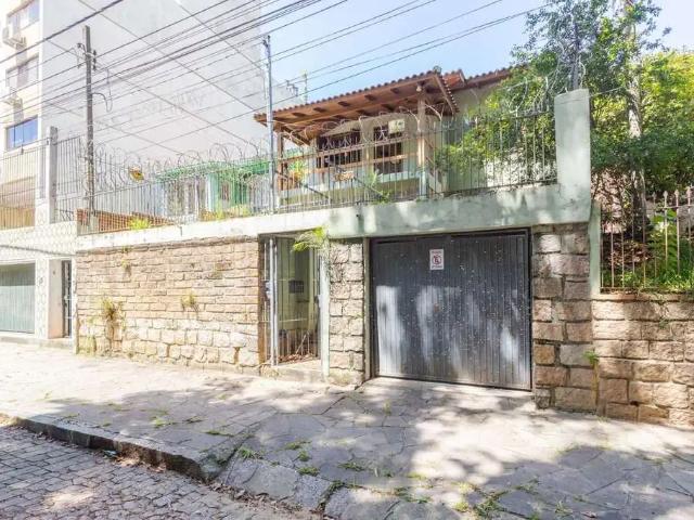 Casa / Sobrado para Venda em Porto Alegre/RS Jardim São Pedro 3 Quartos