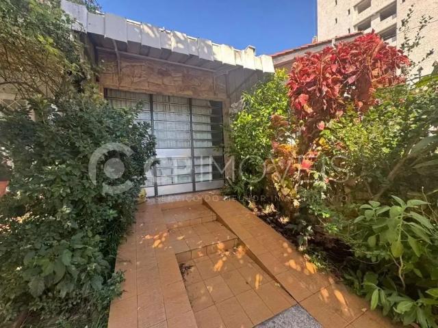 Casa / Sobrado para Venda em Porto Alegre/RS Jardim São Pedro 4 Quartos