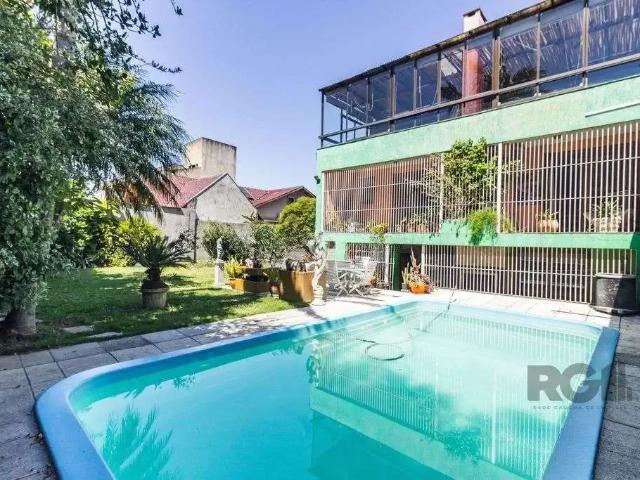 Casa / Sobrado para Venda em Porto Alegre/RS Jardim São Pedro 4 Quartos