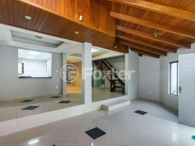 Casa / Sobrado para Venda em Porto Alegre/RS Jardim São Pedro 6 Quartos