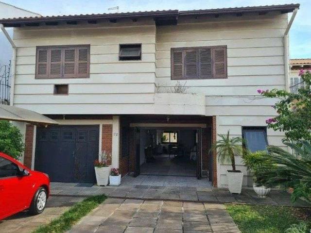 Casa / Sobrado para Venda em Porto Alegre/RS Jardim São Pedro 6 Quartos