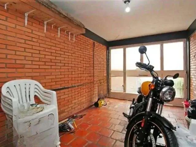 Casa / Sobrado para Venda em Porto Alegre/RS Jardim Sabará 3 Quartos