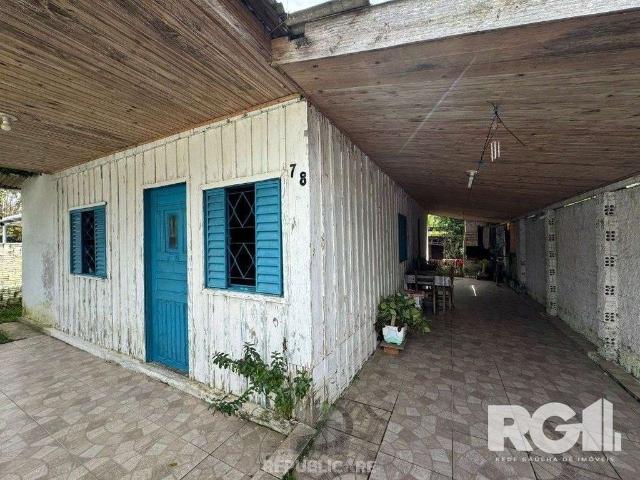 Casa / Sobrado para Venda em Porto Alegre/RS Lami 2 Quartos