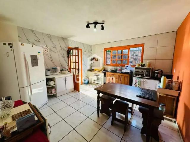 Casa / Sobrado para Venda em Porto Alegre/RS Lami 2 Quartos